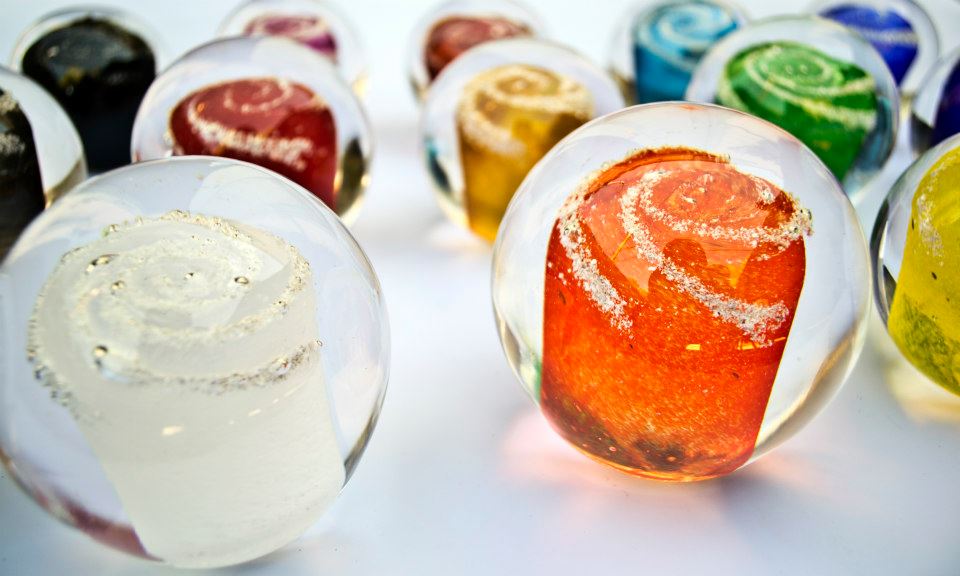 Cremation Keepsakes and Memorial Jewelry by Memory Glass